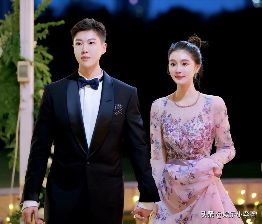 Congratulations to 65-year-old Zhao Benshan! Zhao Yihan was 3 months ...