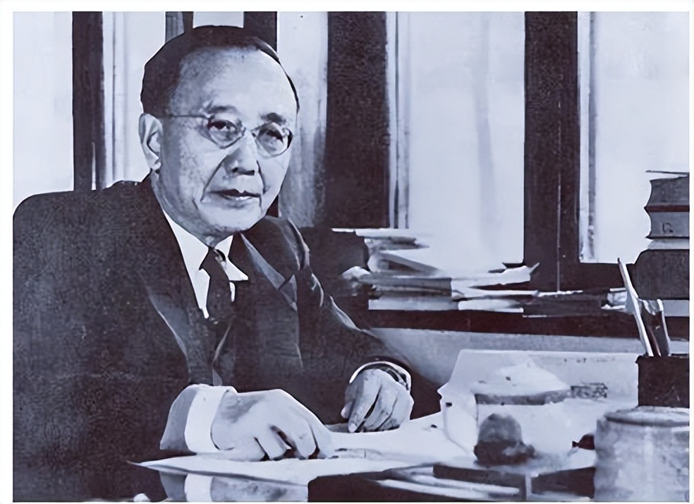 How did Qin Shihuang die? Guo Moruo said: He didn't die of illness, but ...