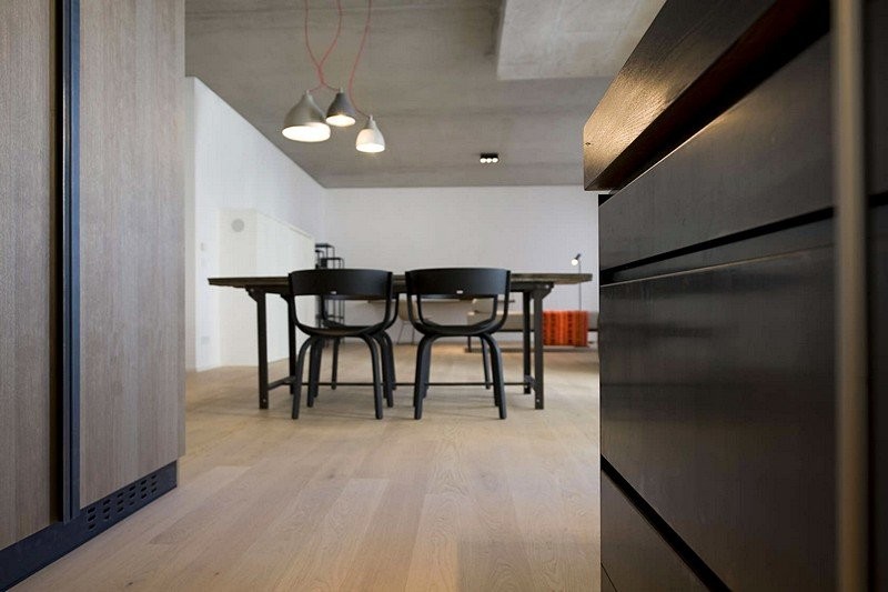 Found a simple style decoration model!Make more invisible cabinets ...