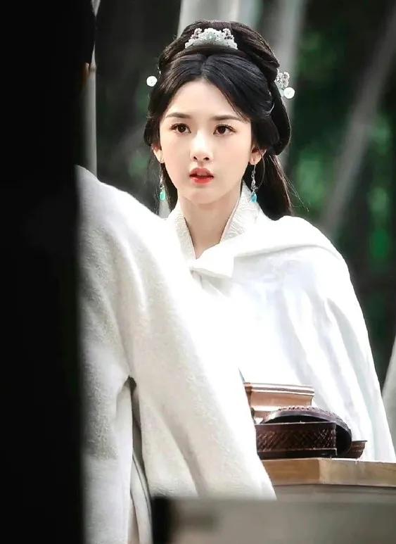 "Bending Waist" makes stunning beauties like clouds, Liu Yuning, Song ...