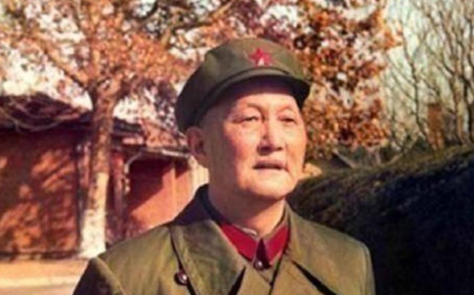 The only "six-star general" in New China can be valued by two great men ...