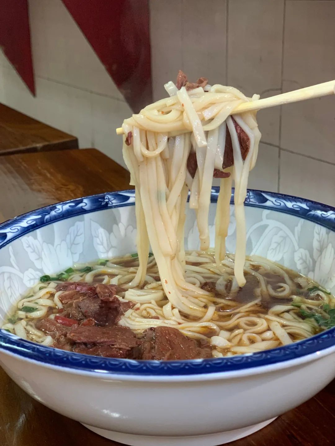 Popular breakfast in Changsha, eat one by one? - iNEWS