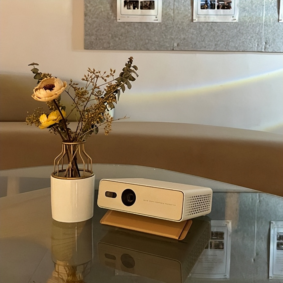 Who said you can't have both a big screen and a portable projector ...