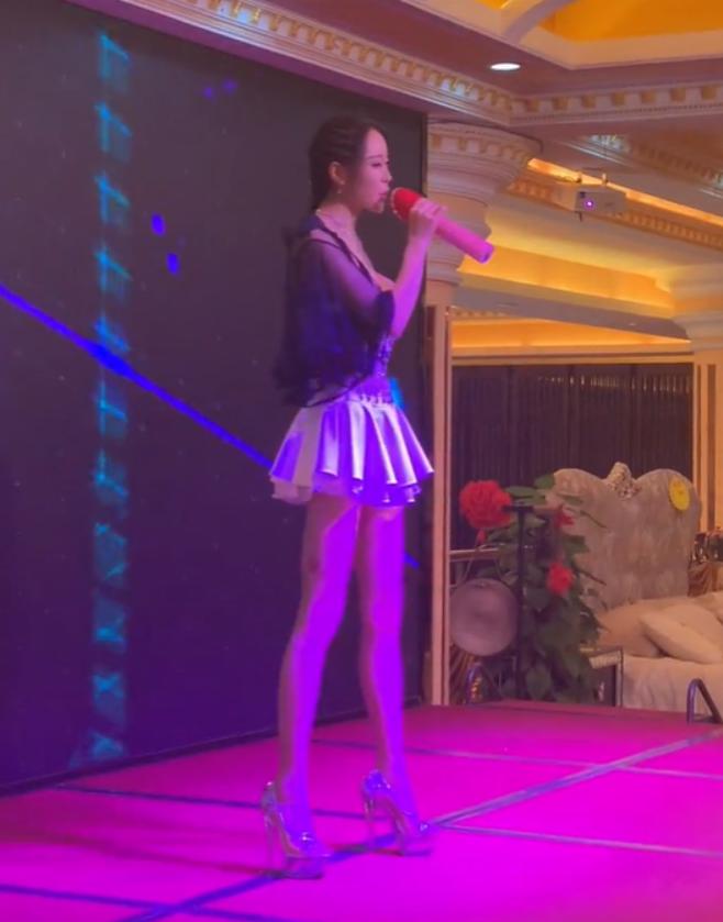 The stunner actress Pan Chunchun walks away, her figure is the lore of ...