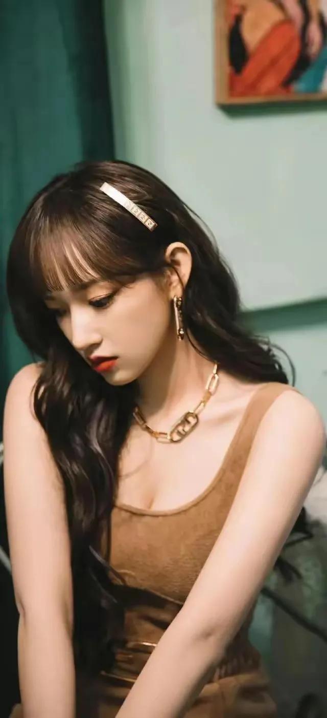 Cheng Xiao's wallpaper - iNEWS