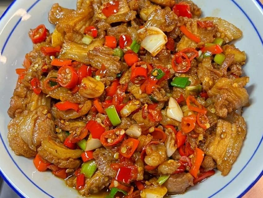 Don't miss the eight-course meal in spring. It's spicy and delicious ...