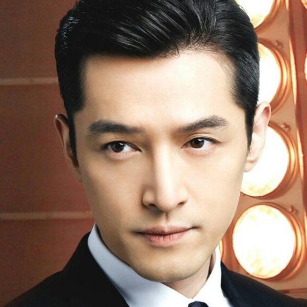 A recent photo of Hu Ge's wife Huang Xining leaked out, and now I ...