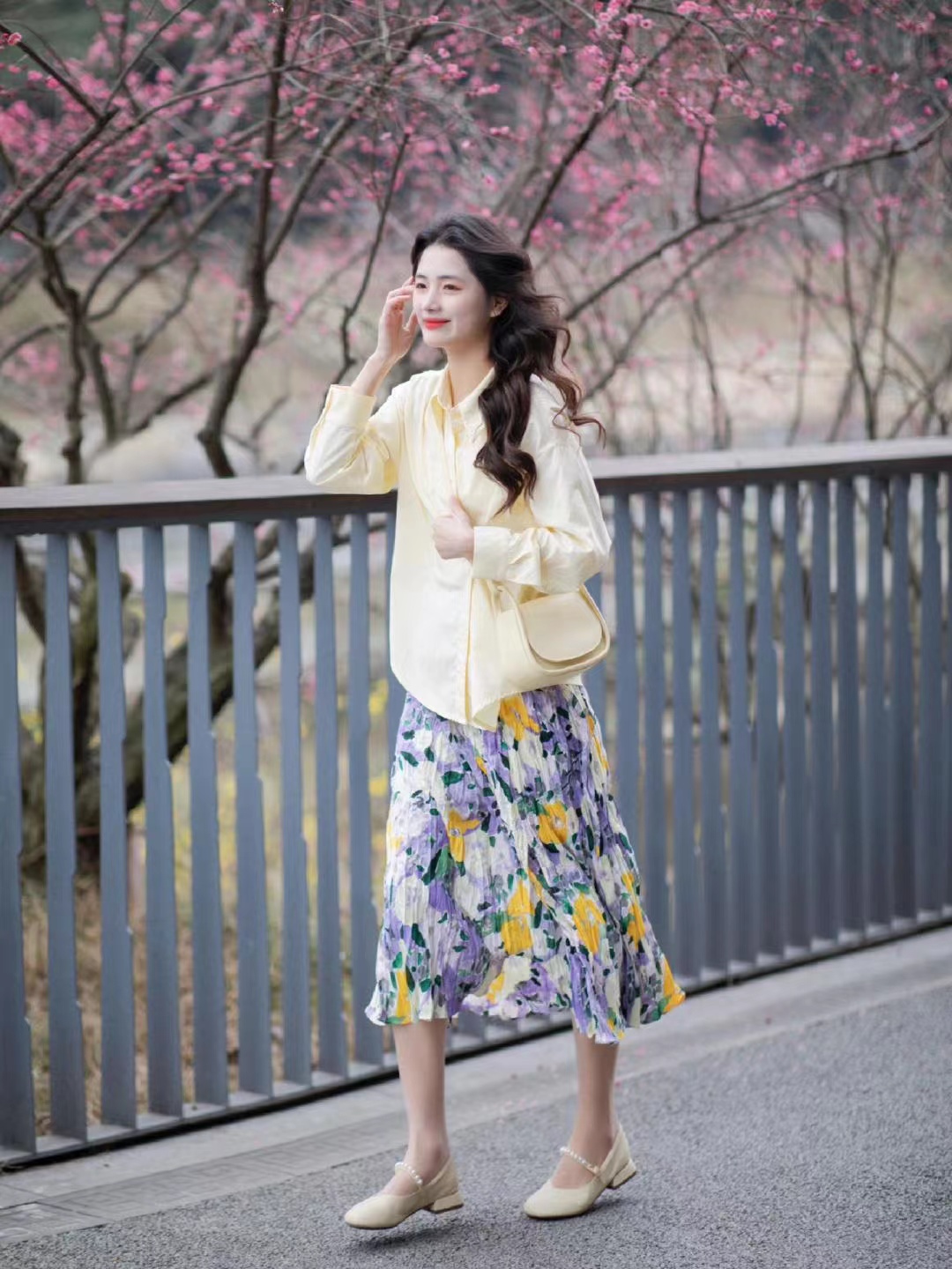 Wear skirts to take pictures in spring, avoid stereotypes, take ...