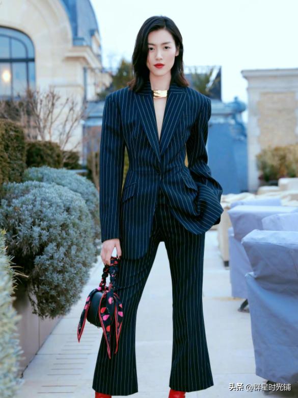 Two Nazha fakes, Reyza camisole, Zhang Ziyi bellyband, Jike Junyi tan, flattering and not vulgar ...