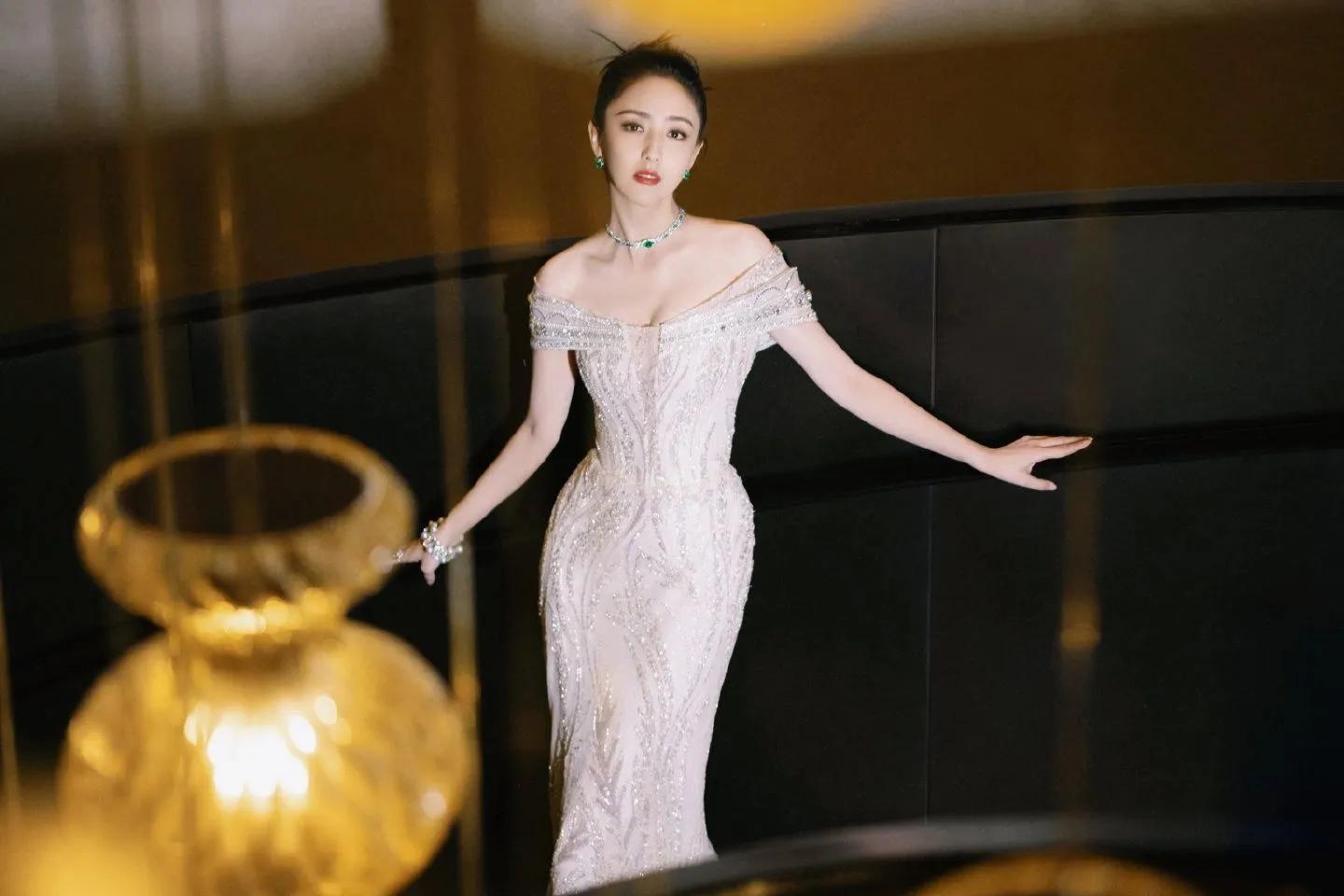 Beauty Atlas 133 - iNEWS