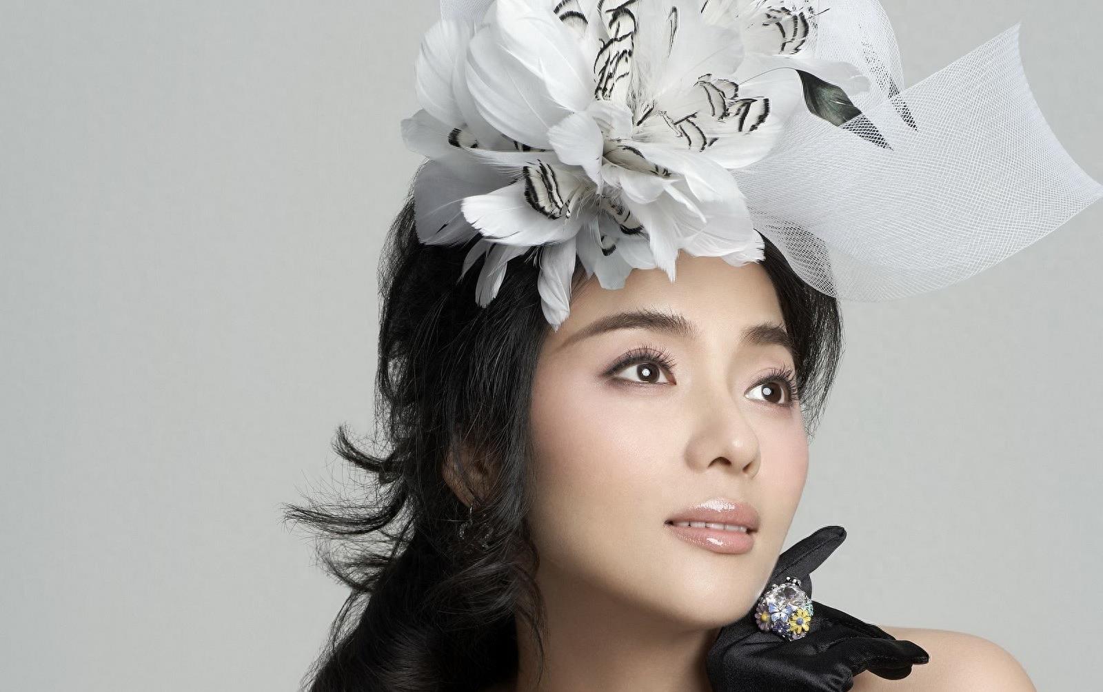 Folk song queen Chen Sisi: Married to a singer one year younger and ...