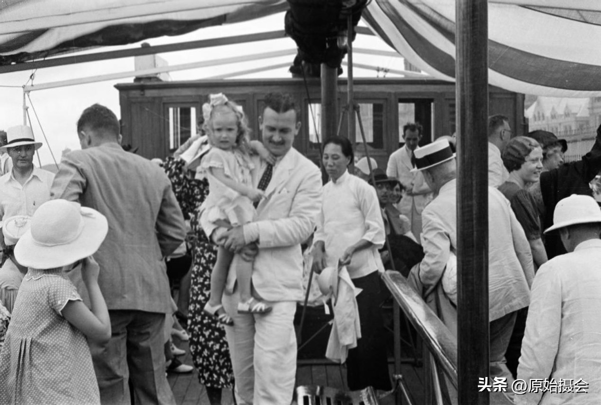 "Harrison Forman's China Photography Collection" 019 - iNEWS