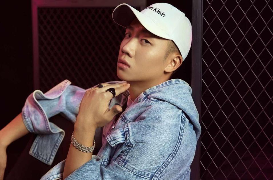 Yang Hesu · 2022 one-place tour, and tt Huang Xu will be there to help ...