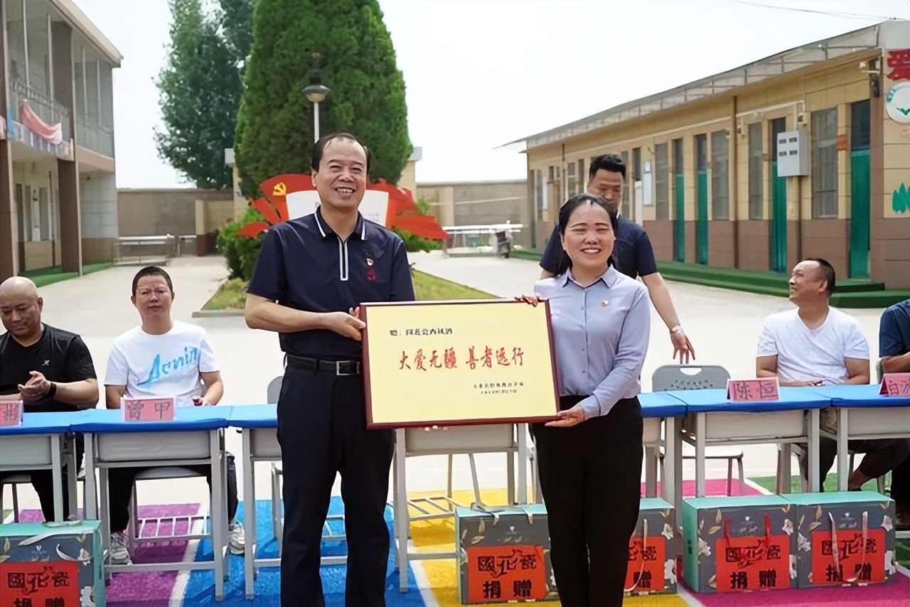 Xifeng wine blooms with human brilliance, and the national flower ...