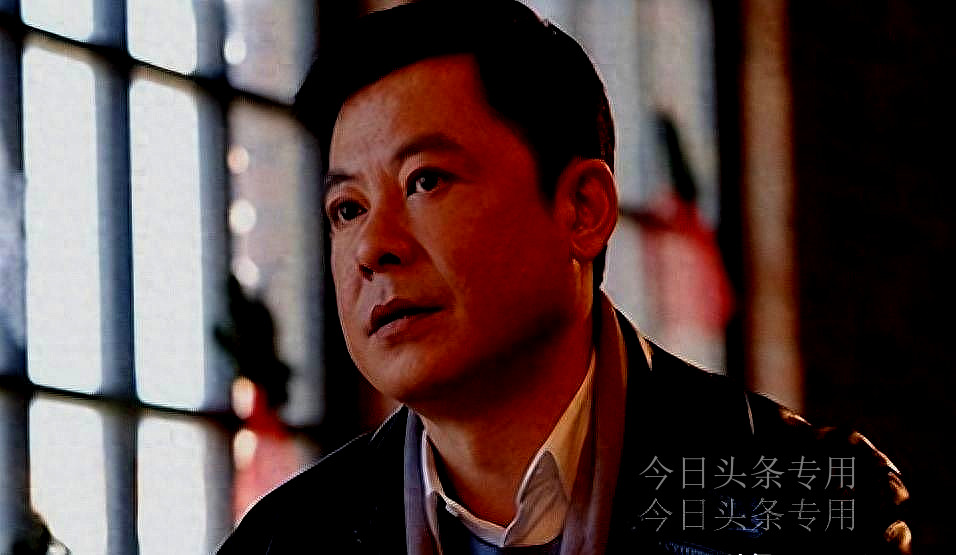 The 58-year-old actor shows off his American life: three generations of ...