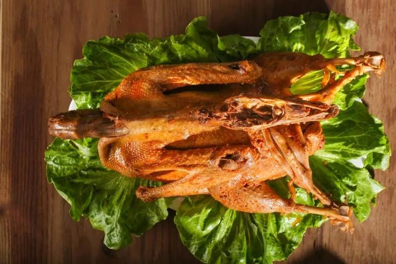 The world is one taste, Wuyishan specialty food-Langu smoked goose - iNEWS