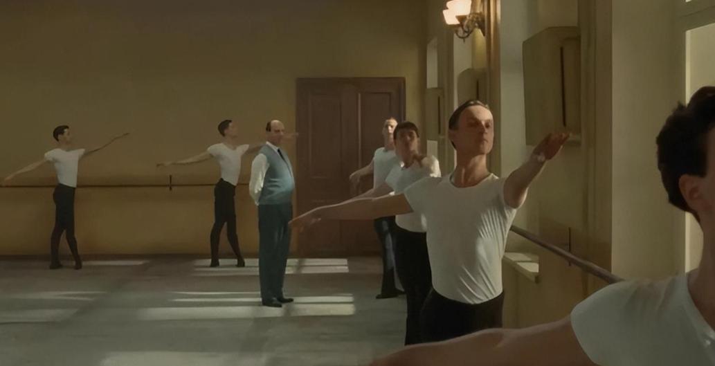 Dancer Genia Shev, importance in the Soviet art world and international ...