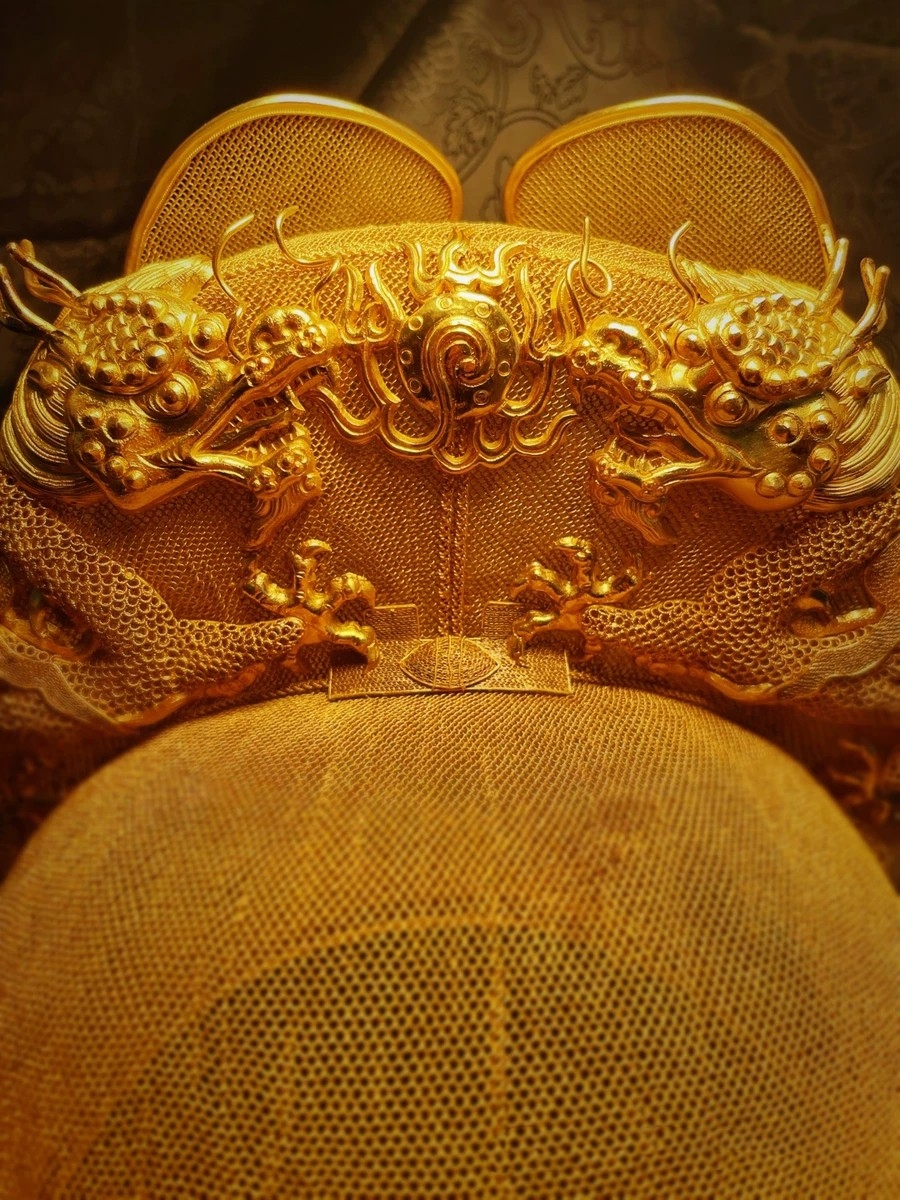 The crown of Emperor Wanli of Ming Dynasty, a priceless treasure - iNEWS