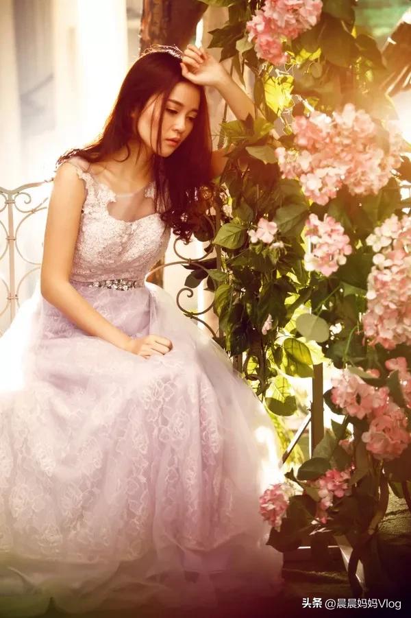 Share pictures - temperament goddess Cheng Xiang - iNEWS