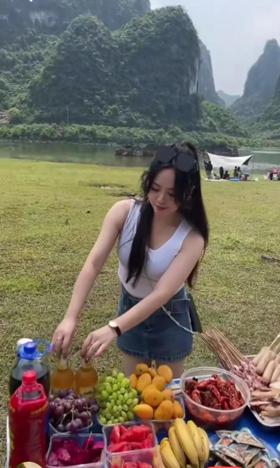 God of Xiaoxiang · Spring Drunk Love - iNEWS