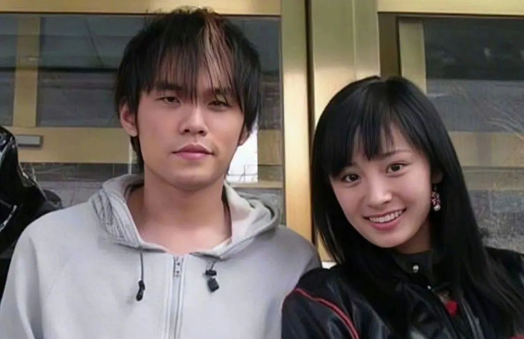 Jay Chou and Yang Mi have known each other for a long time, as soon as ...