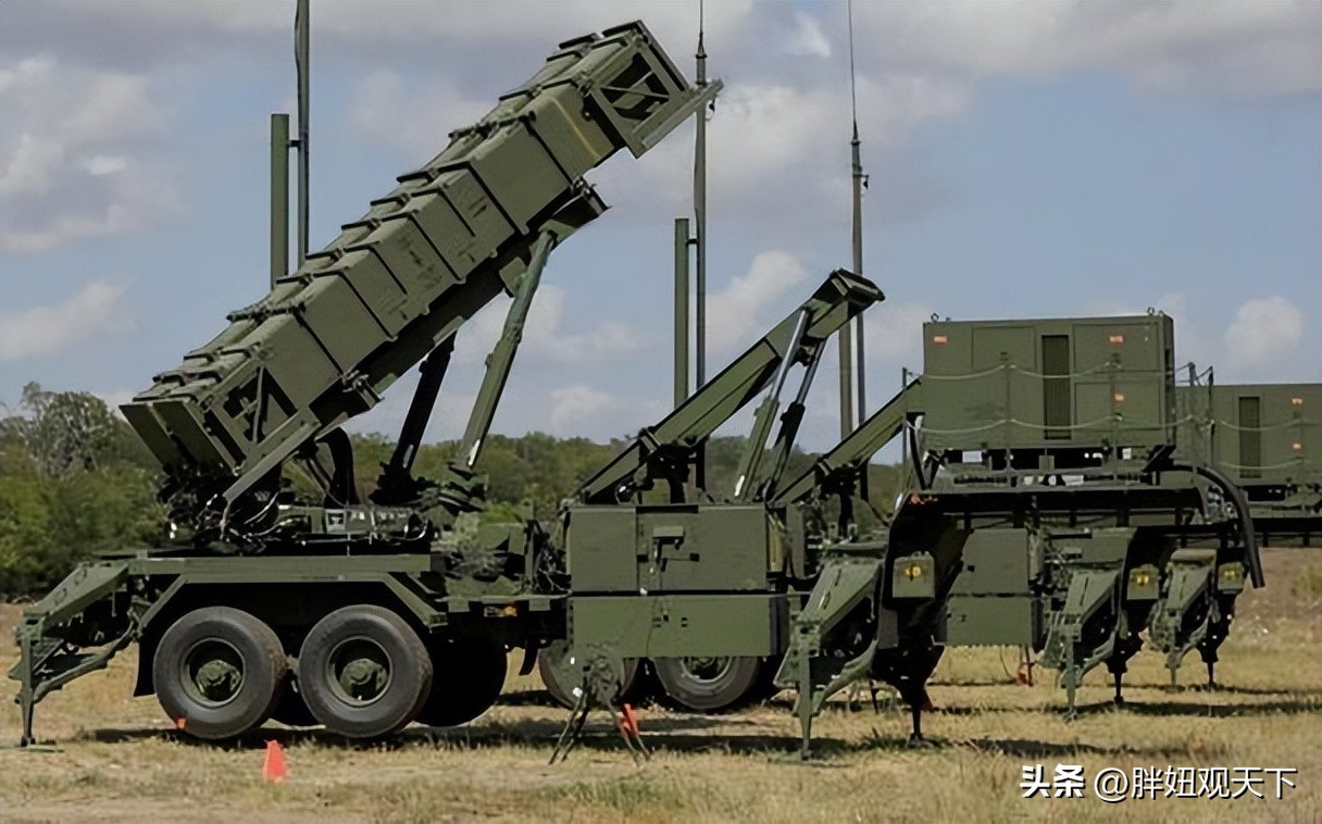 The Russian army launched a large-scale counterattack near the village ...