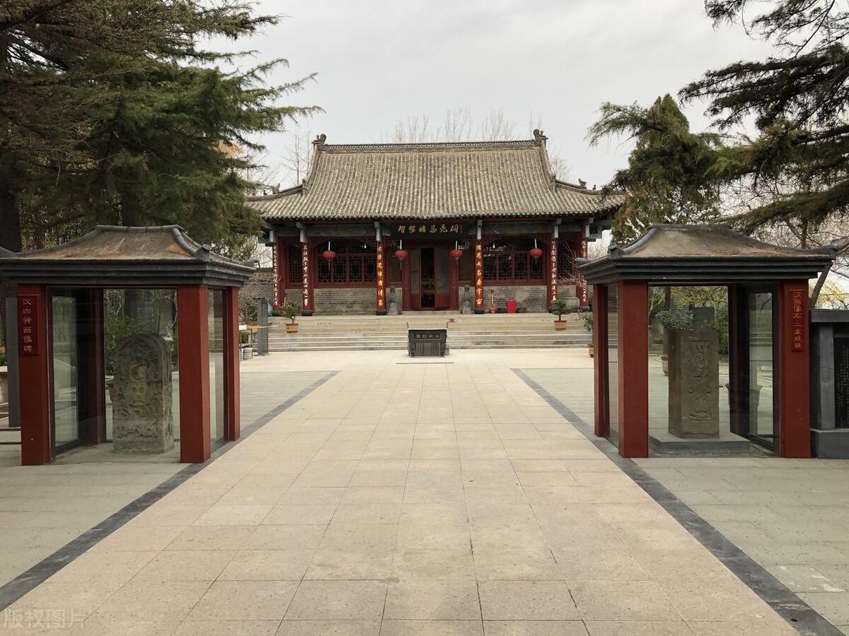 Do your best, and die after death——A review of the couplets on the ...