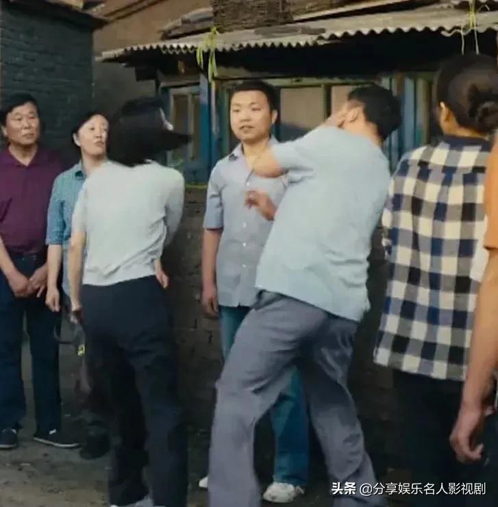 Zheng Juan is domineering and slaps the villain!Bingyi Dongmei quarrels ...