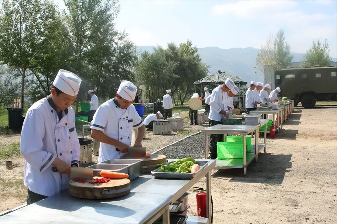 In the self-defense counterattack against Vietnam, the enemy's bunker ...