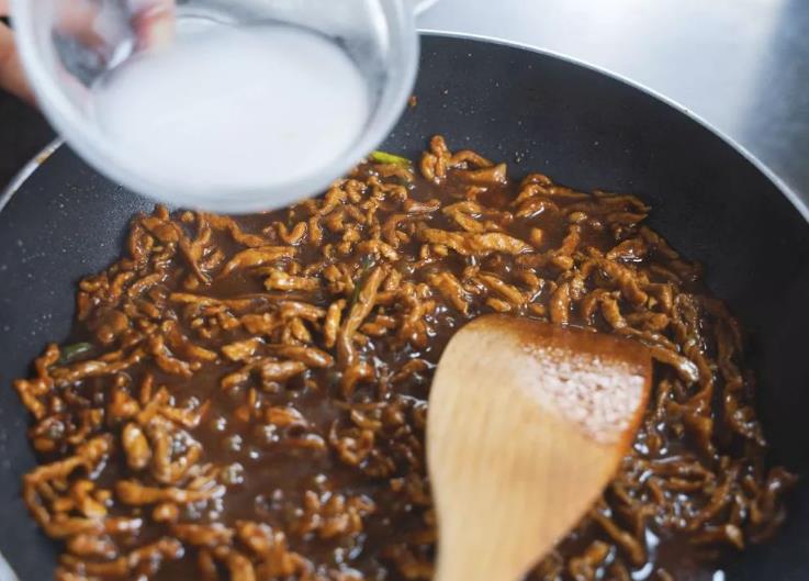 Shredded Pork with Beijing Sauce, which you can learn easily, is simple ...