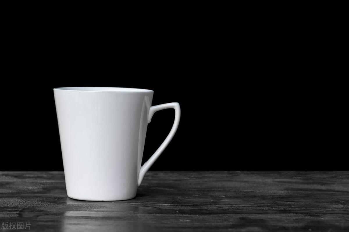 Toothpaste magically cleans cups and says goodbye to tea stains! - iNEWS