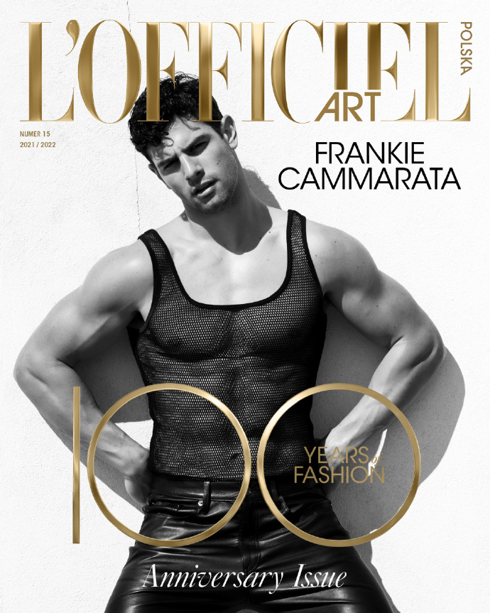 Muscular male model Frankie Cammarata took a super muscular photo on ...