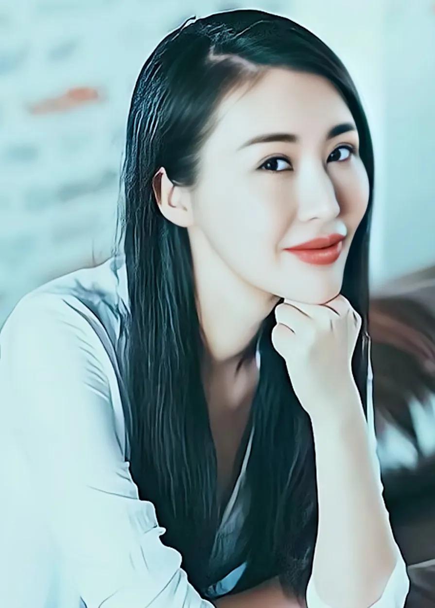 Beautiful young lady, Tian Pujun - iNEWS