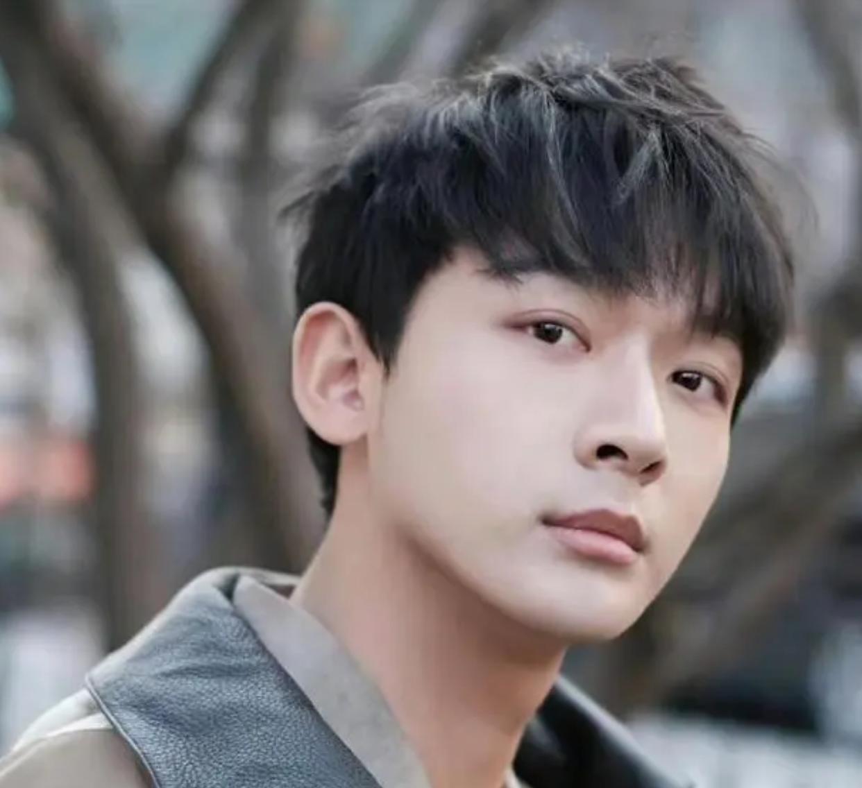 Who is exaggerating Zhang Wanyi's acting skills in "Sauvignon Blanc ...