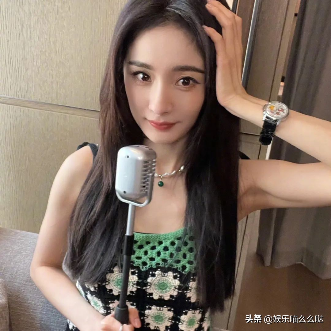 Cai Xukun, hardworking actor, Yang Mi, Zhao Liying, AB, Xiao Zhan, - iMedia