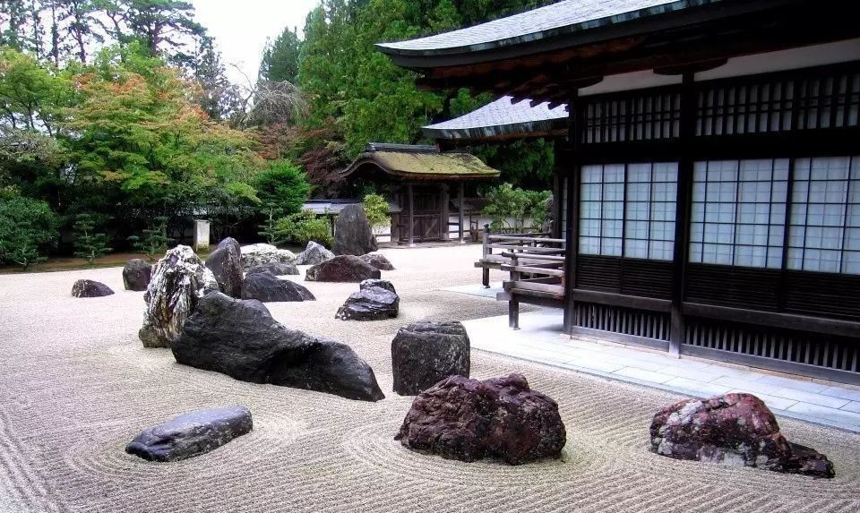 How to use Xuanzhi and Xuan's Tao Te Ching (10) Useless to create ten ...