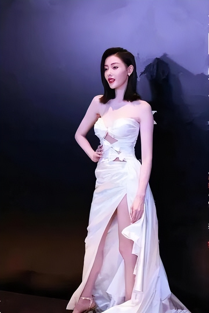 12 "thin and disfigured" celebrities, haggard and old, with protruding ...