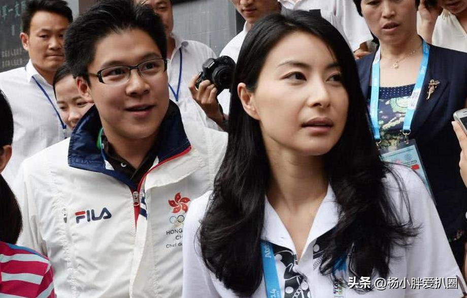 The two goddesses are beautiful in the same frame! Guo Jingjing wears gold and silver to show ...