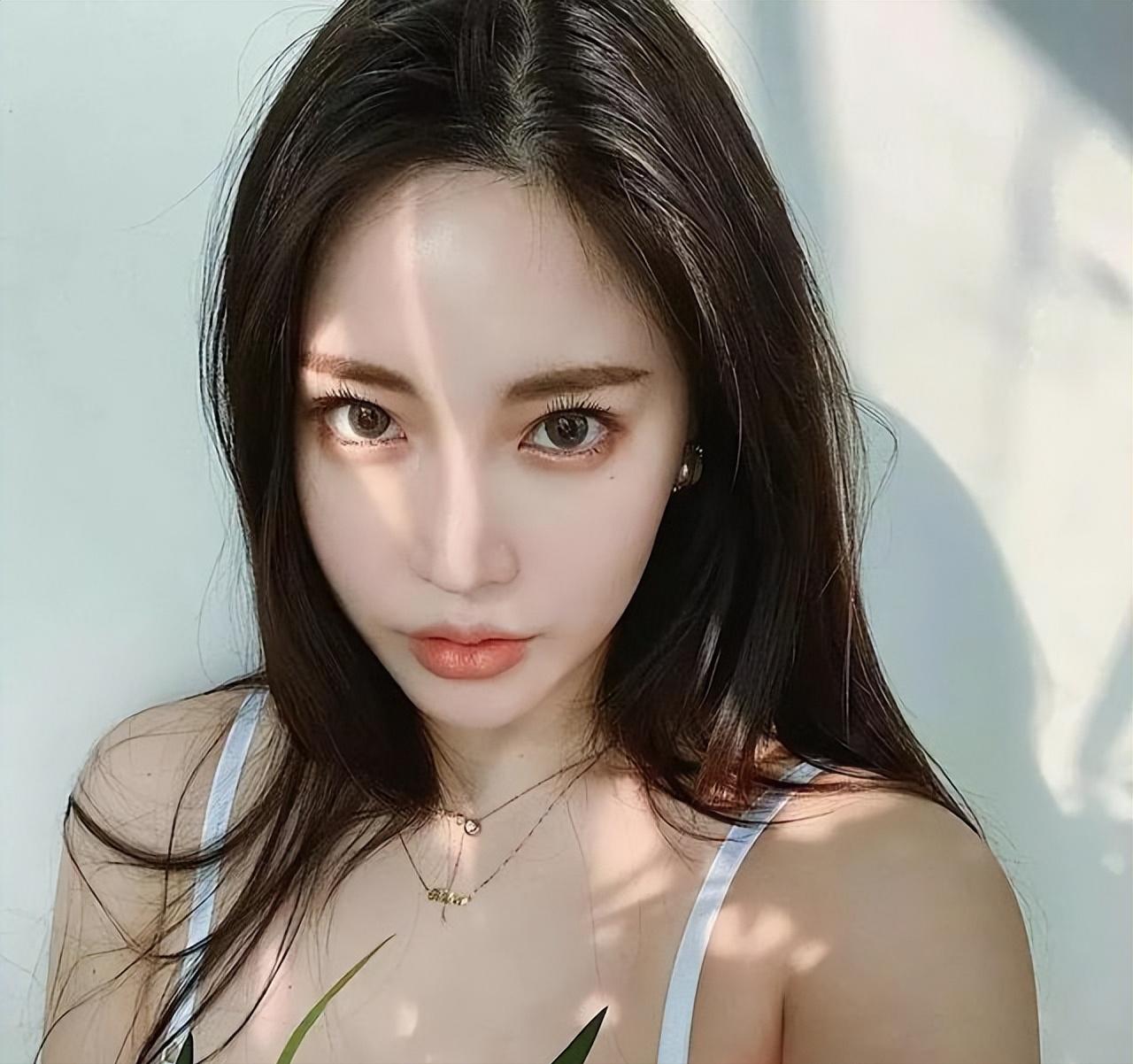 The Korean version of "Li Xiaolu" has a "pretty" figure, fitness and self-discipline have ...