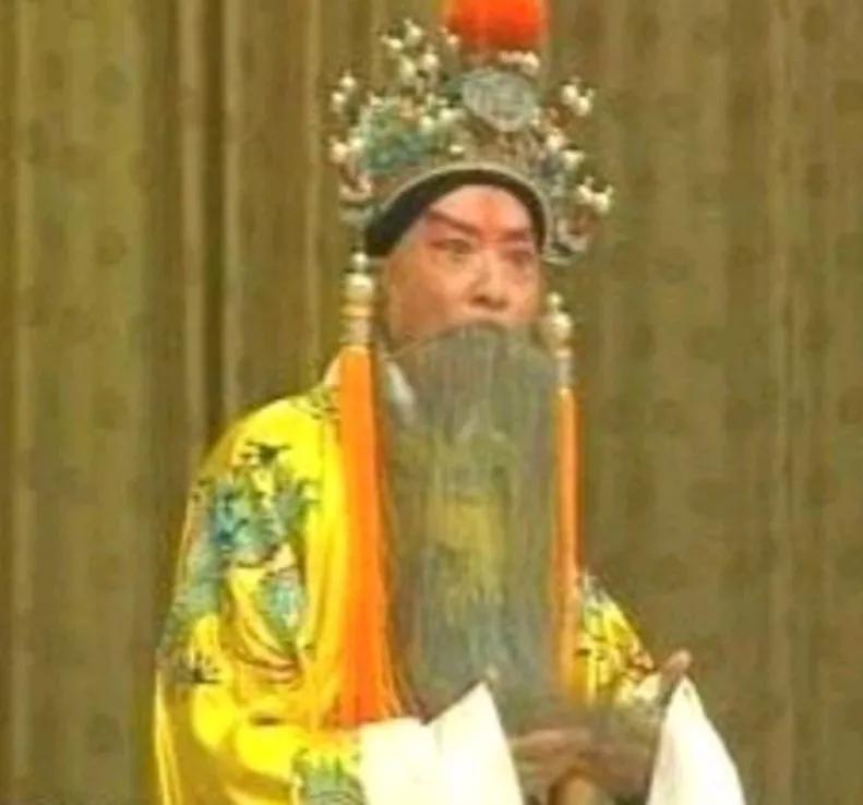 Lao Shen chatting: Gao Baoxian taught by Tan Fuying - iNEWS