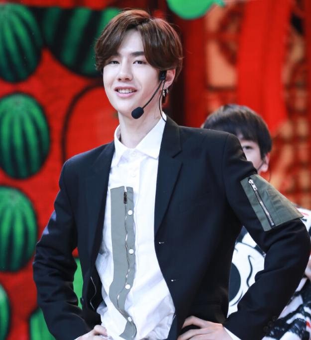 From a monthly salary of 3,000 to a net worth of one billion, how ...