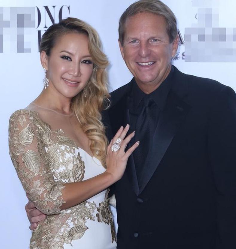 Coco Lee's husband's scandal scene photos were exposed. At that time ...