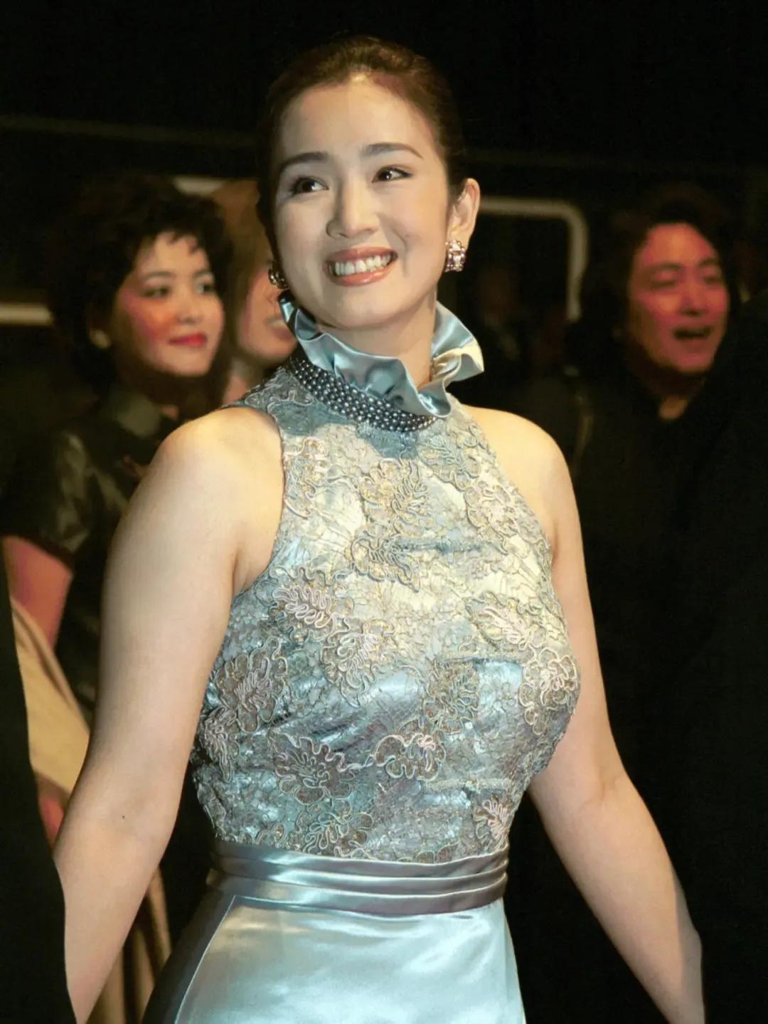 Gong Li - iNEWS