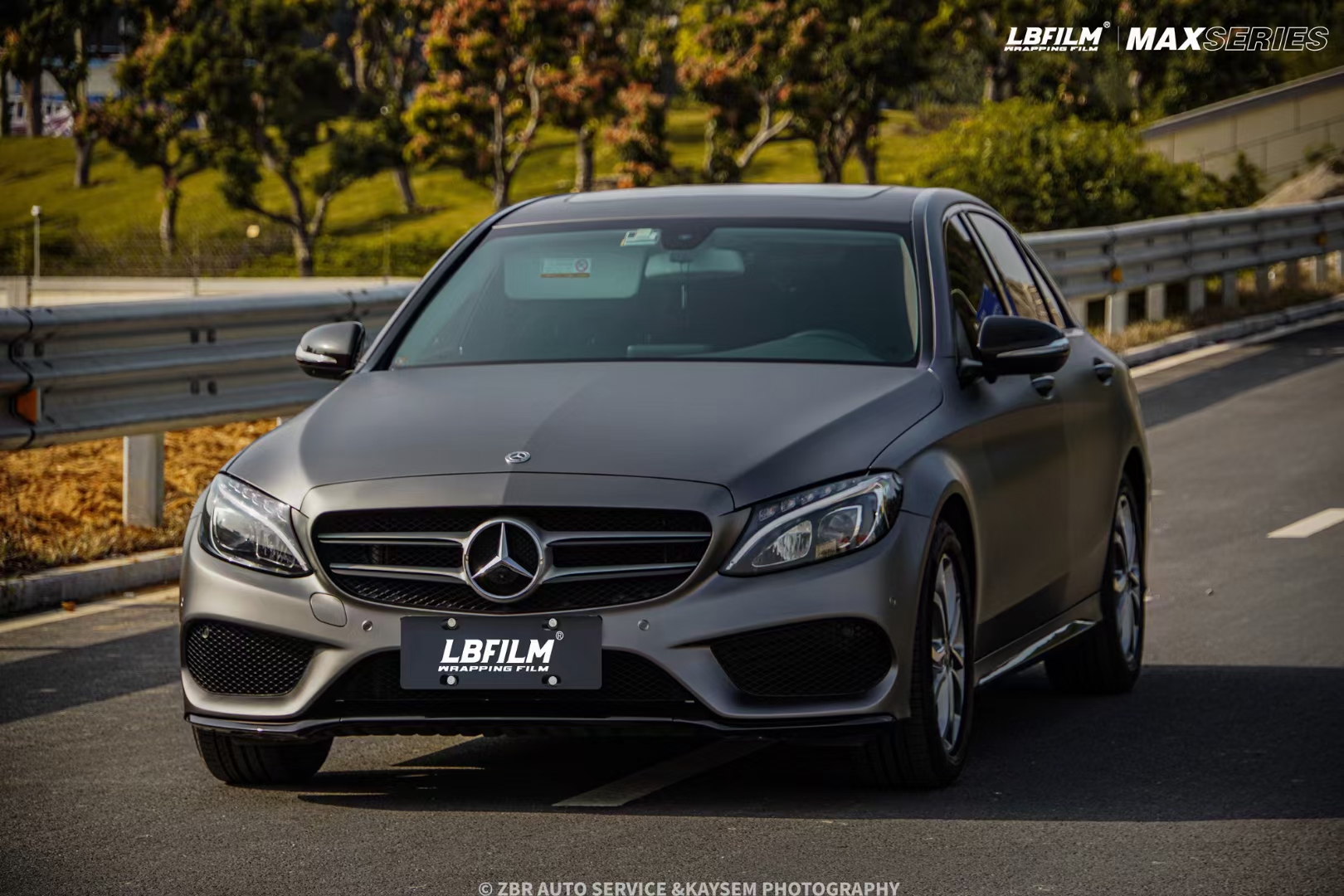 Mercedes-Benz E300-LB color change film original paint mountain gray, a domineering and playful ...