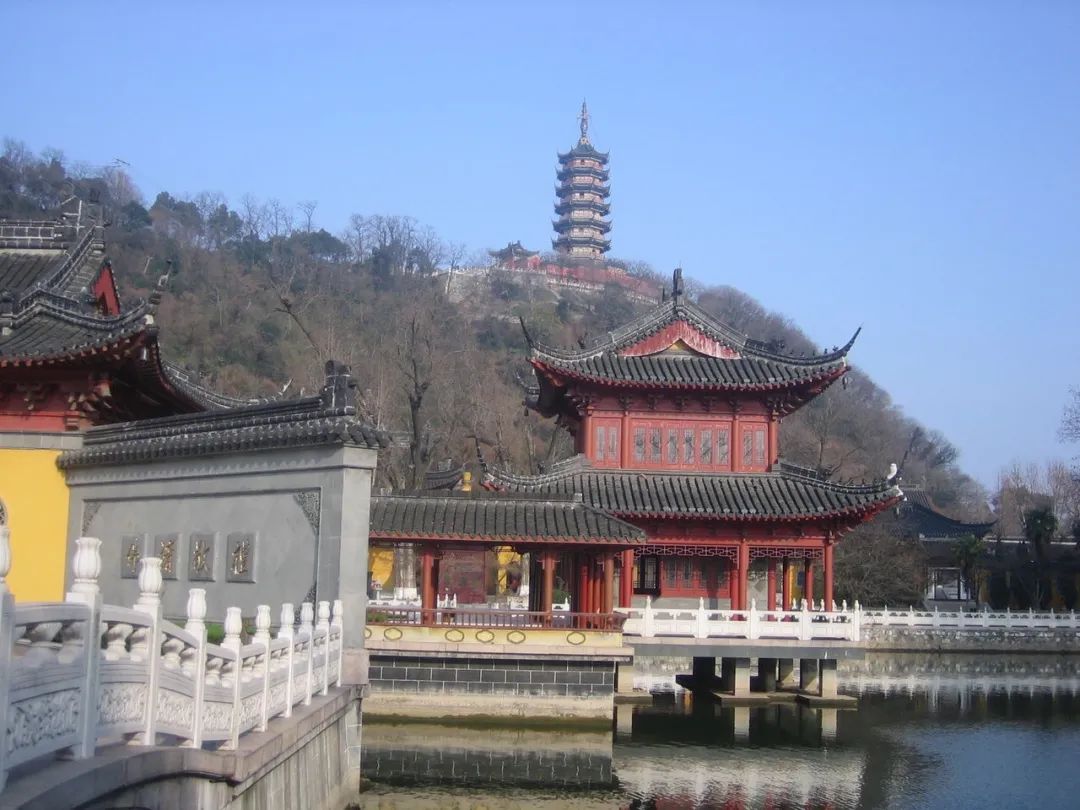 Travel Notes: One of Zhenjiang Tour, Zhenjiang Jiaoshan Tour - iNEWS