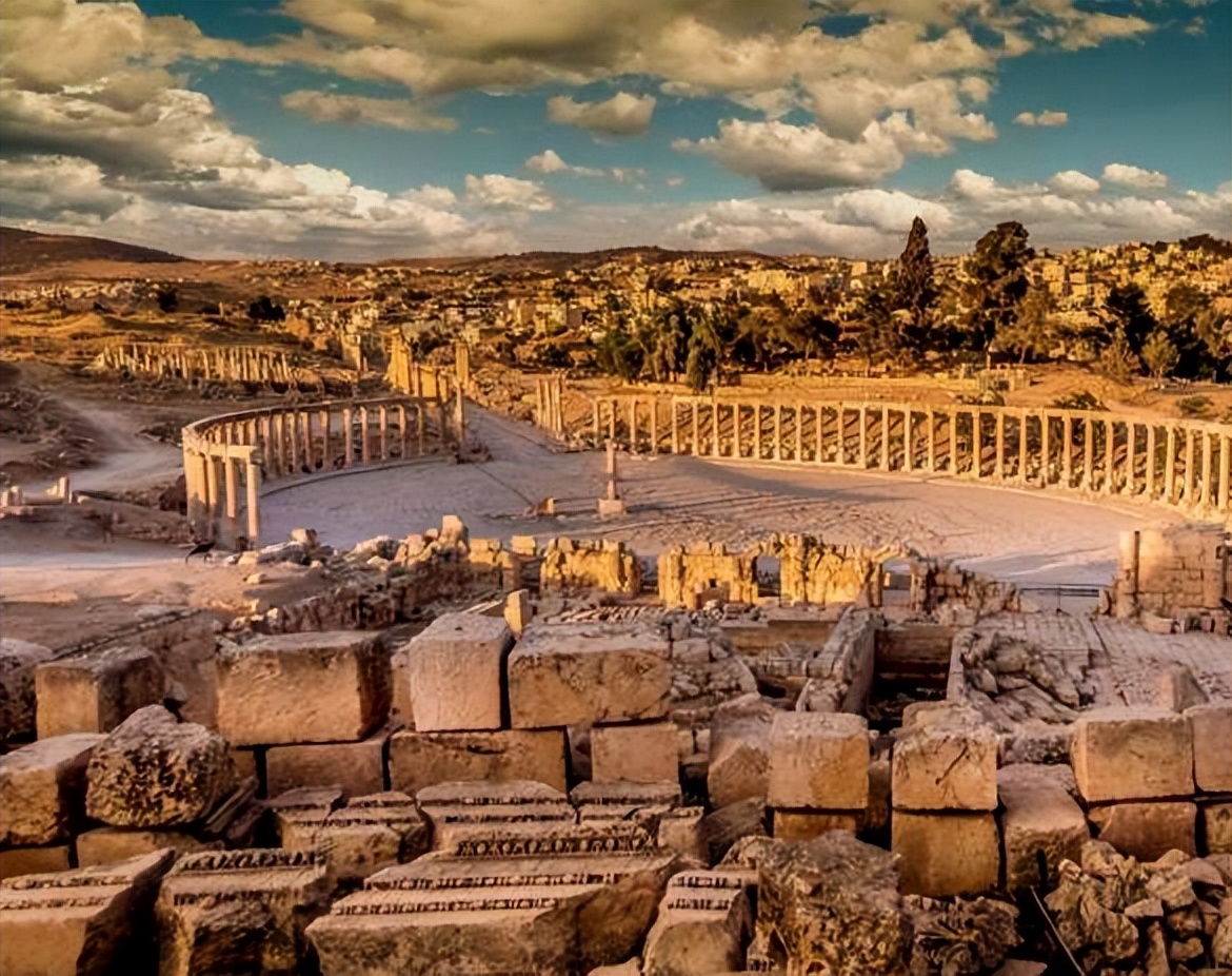 The Architectural Style and Religious Significance of Hadrian's Temple ...