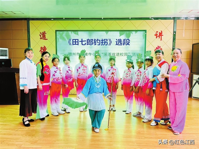 A wonderful flower in the Garden of Opera!The legendary life of Huang ...