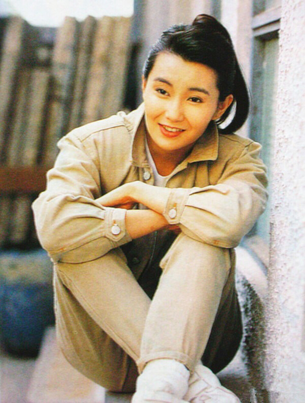 59-year-old Maggie Cheung's recent exposure: thin and thin, living ...