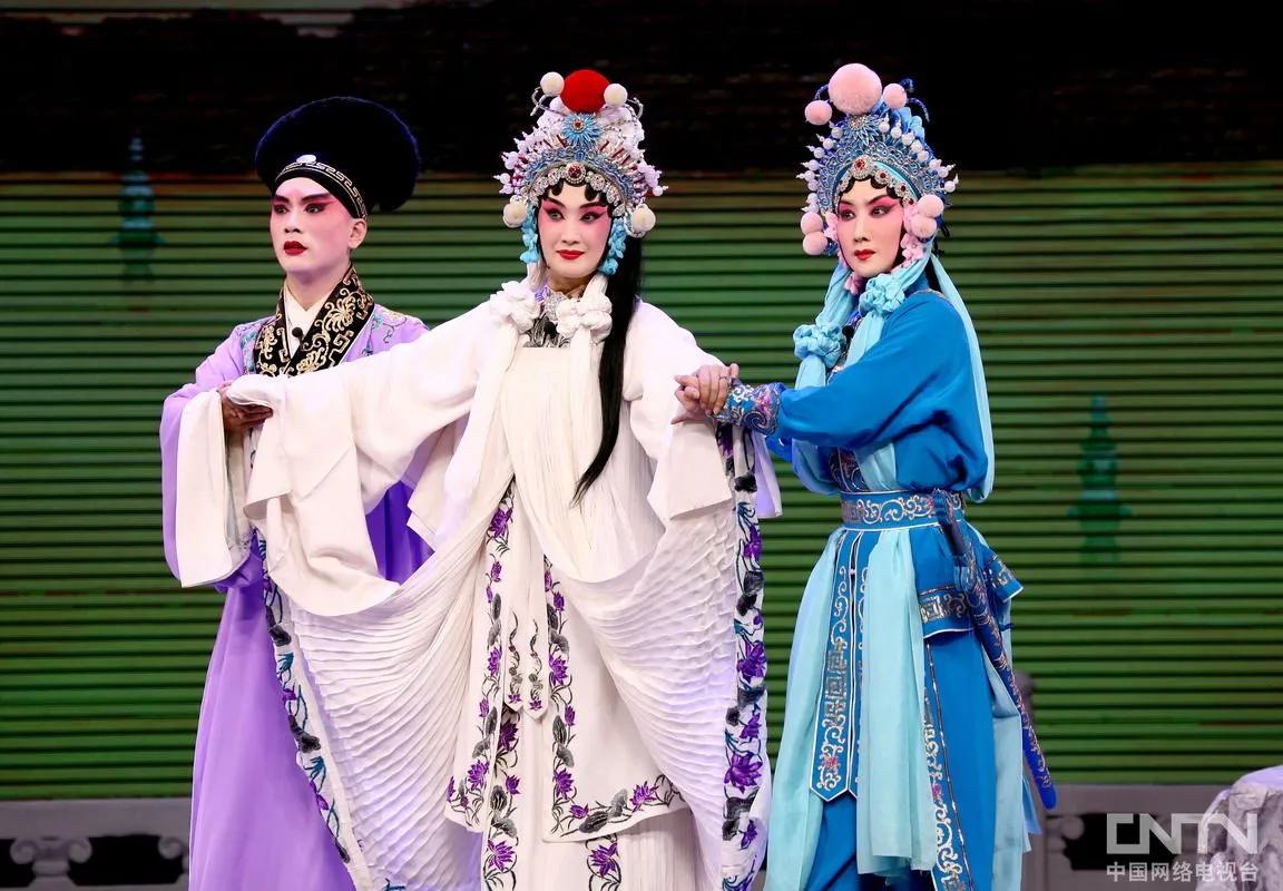 "The Legend of the White Snake" Peking Opera Script and Mr. Tian Han's ...