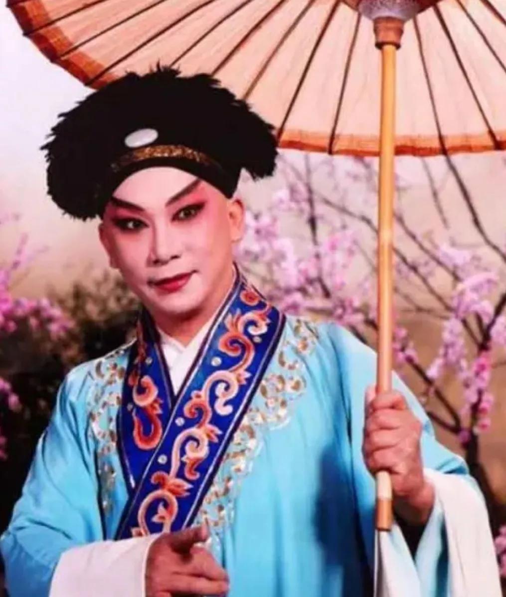 Lao Shen's Opera: Impressions of Song Xiaochuan, Jiang Qihu, and Li ...